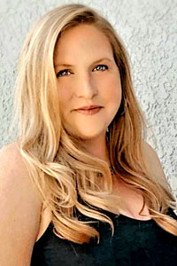 Janelle Bates - Bahia International Realty